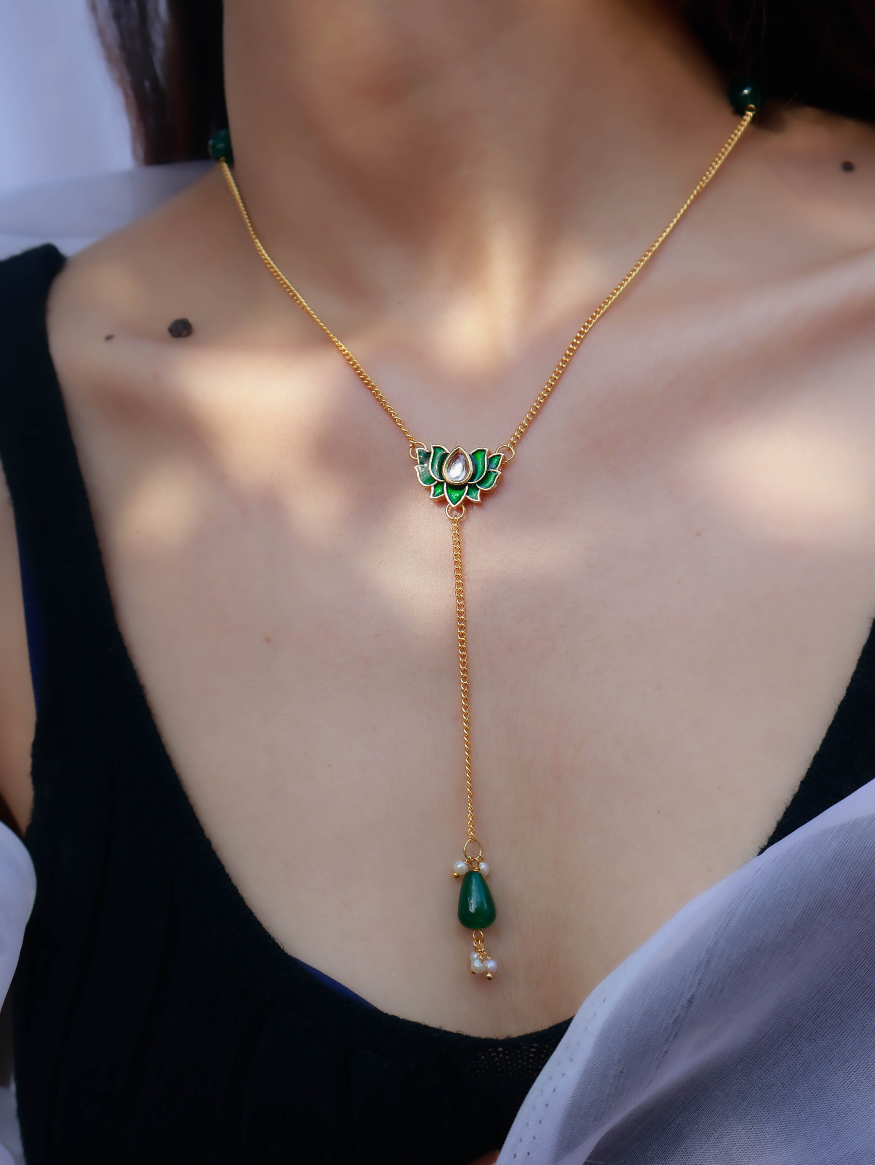 Mayflower Green Lotus Necklace and Hathphool Set – Kaashnii